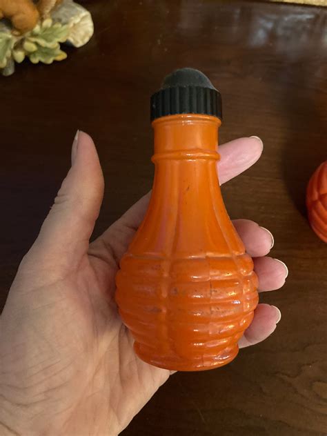 Vintage Anchor Hocking Art Deco Orange Salt And Pepper Shakers Etsy