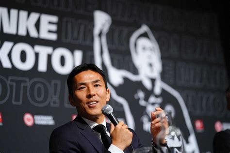長谷部誠「報ステ」で内田篤人氏と胸アツ2ショット 「長谷部さんはこんなしっかりしてない」とツッコミも― スポニチ Sponichi Annex