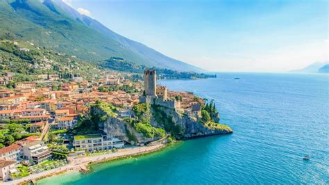 The Resort Town On Italys Largest Lake That Is An Underrated