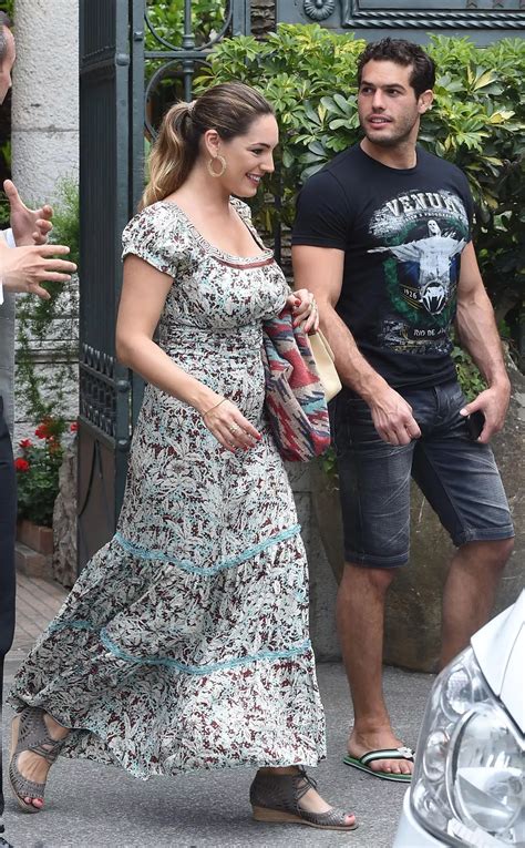 Kelly Brook Admits Reading Through Boyfriend Jeremy Parisis Phone To