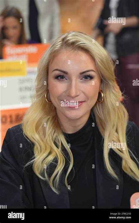 Sängerin Anna Carina Wojtczak Nimmt Am 28 Rtl Spendenmarathon Wir