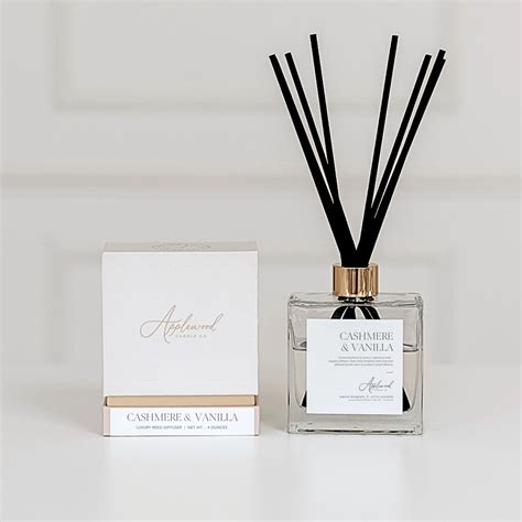 Cashmere And Vanilla Luxury Reed Diffuser Applewood Candle Co