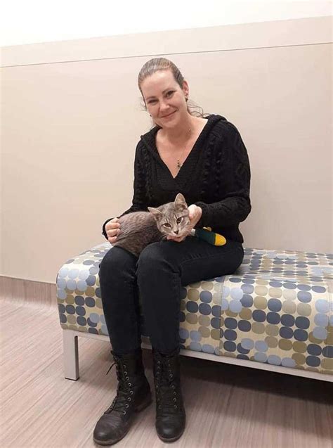 Ce Chaton Qui A Survécu à Un Incendie Na Jamais Pensé Quil Reverrait