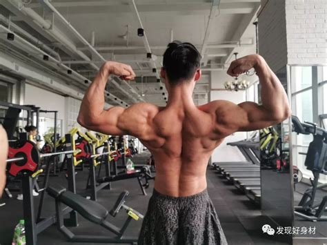 他重100kg三大项520kg一身肌肉帅炸 Now健身 Fitfit健身fitnessfitappfit助手fit资讯