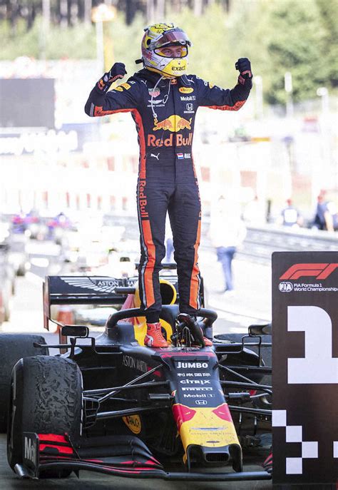 F1のオーストリアgpで優勝し、喜ぶレッドブル・ホンダのマックス・フェルスタッペン ― スポニチ Sponichi Annex クルマ