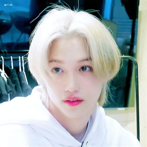 Felix Charts On Twitter Send ♡ On Felixs Recent Posts Too ️‍🔥 👼 P