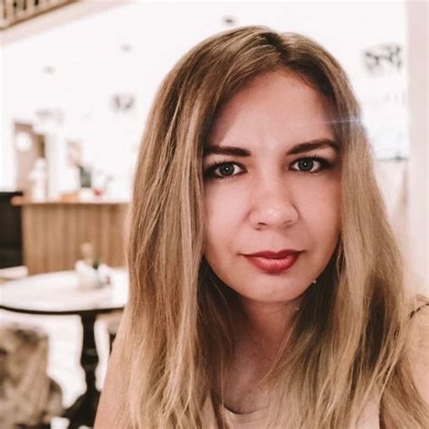 Сорочихина Юлия Нейросети Jsbooks • Threads Say More