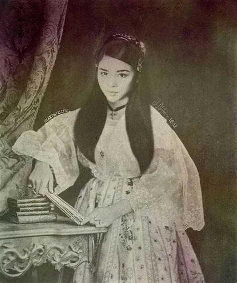 Some Old Illustrations And Photos Of Filipinas In Traditional Dress