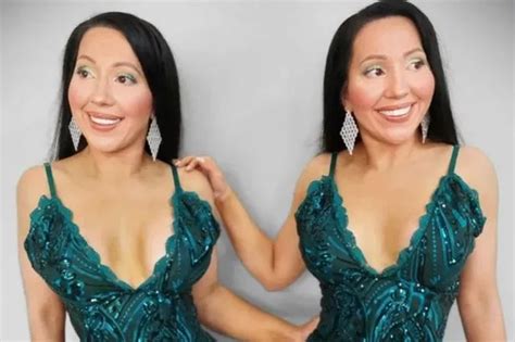 Proud Cougar Uses Simple Hack To Keep Big Boobs Perky In Her 40s