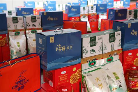 情系员工 温暖新春 佰家丽为全体员工发放新春福利 江苏佰家丽新材料科技有限公司