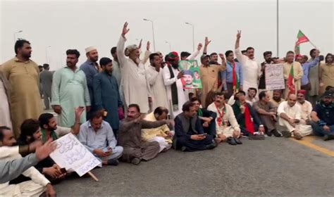 Main Roads Blocked In Lahore Other Cities As Pti Protests Against