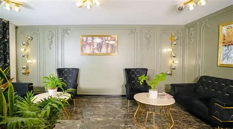 ابزار قاب بندی دیوار پلی یورتان ابزار قاب بندی پیش ساخته دیوار در مجموعه دکارت مهر 1403