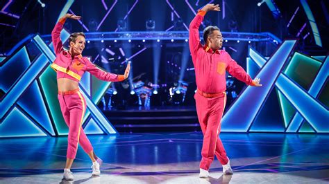 Strictly Come Dancing Amy Dowden Out Of Saturdays Show After Health