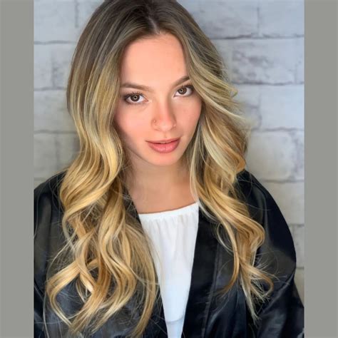 Framesi Hk 漂淺、平均髮色 輕鬆漂個靚色： Decolor B Diamond 漂粉 Facebook