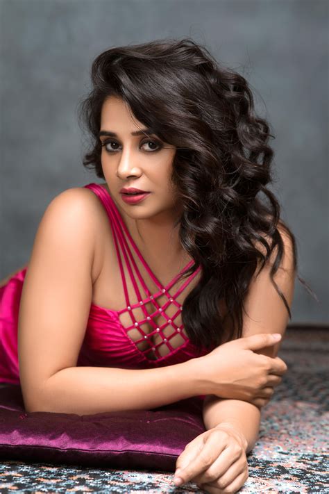 Apoorva Alex Ruhdwallpaper