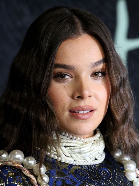 Hailee Steinfeld Sony Wiki Fandom