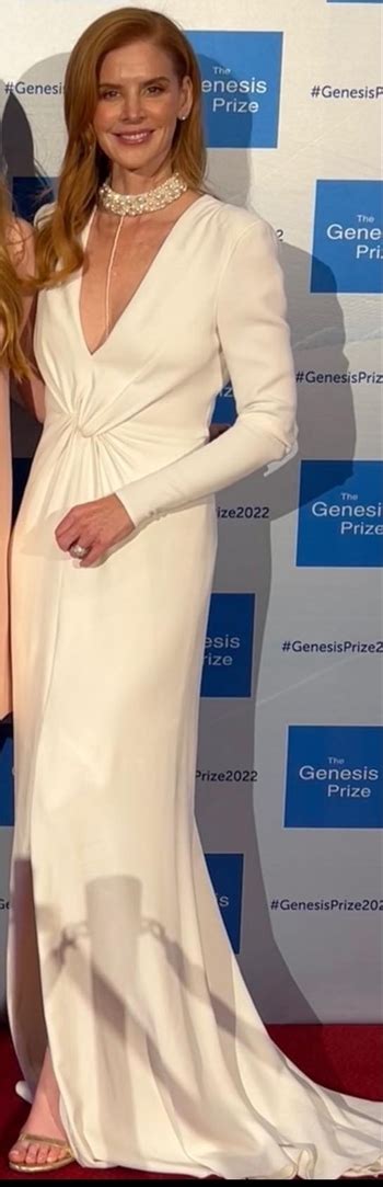 Sarah Rafferty Feet Aznudefeet