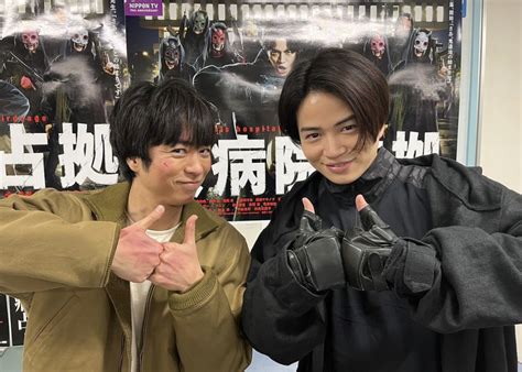 菊池風磨＆櫻井翔、師弟コンビで鬼ポーズ。武蔵刑事×青鬼が揃い踏み「大病院占拠」 Okmusic