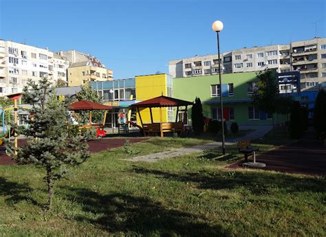 15 отзива за 72 ДГ „Приказка без край“ Детска градина в София София