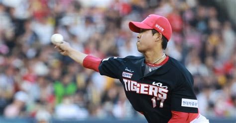 역투하는 임기영