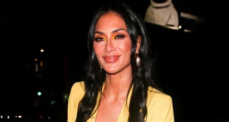 Nicole Scherzinger Rocks Yellow Pantsuit For Dinner In L A Nicole