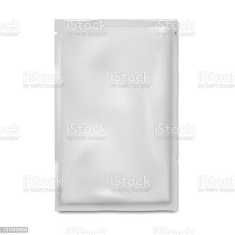 흰색 배경 벡터 모형에 고립 된 눈물 노치가있는 빈 봉지 패킷 화장품 의료 또는 식품을위한 개별 비닐 포장 가방 모형 디자인용