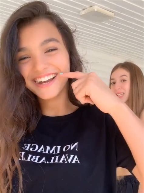 אלין גולן כוכבת הבת של אייל גולן ואילנית לוי כמו שאף פעם לא הכרתם שמועה בידור