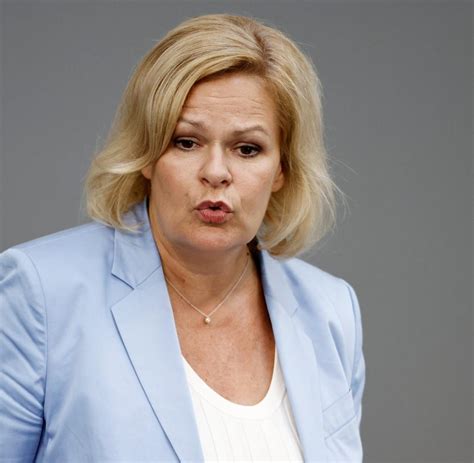 Wahlrecht für Flüchtlinge Faesers Vorstoß liefert den Stoff aus dem