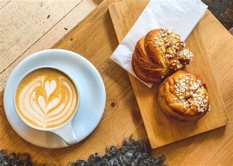 Fika o hábito sueco de tomar café Viajão