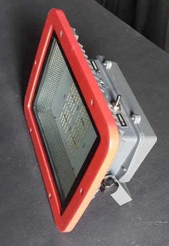 Emergency Rechargeable Light At ₹ 5000 Piece रिचार्ज करने वाली आपातकालीन लाइट In Pune Id