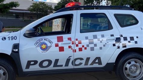 Sp Criminosos Assaltam Casa E Na Fuga Fazem Reféns Em Escola