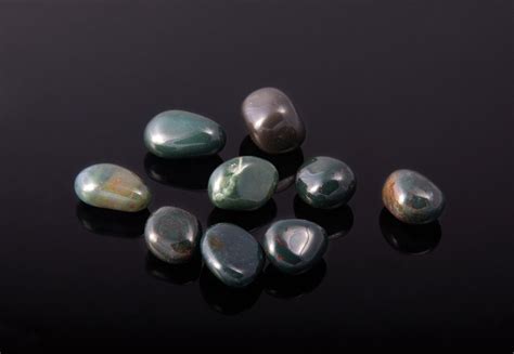 Bloodstone Properties And Characteristics Diamond Buzz