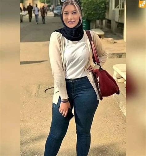دور دور فریبا نادری با ماشین میلیاردی اش در خیابان های تهران خانم با
