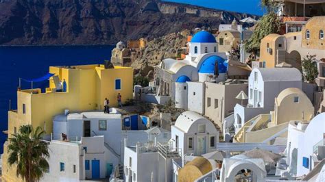 Santorini Shuts Schools As Tremors Rattle Greek Island Bbc News