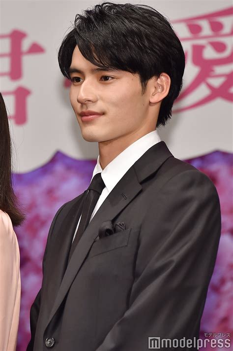 画像2830 「ブギウギ」趣里＆水上恒司の家族3ショット公開 撮影裏話も「泣ける」と話題に モデルプレス