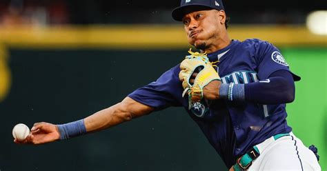 Mariners Jorge Polanco Undergoes Knee Surgery To Address Nagging Issue The Seattle Times