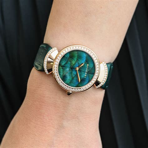 Новинки Bvlgari Divas Dream Peacock Marquetry на Dubai Watch Week
