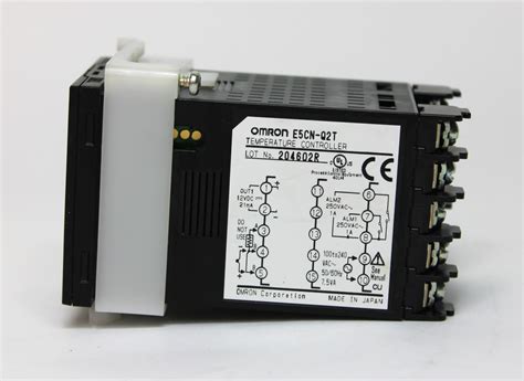 Omron E5CN-Q2T Temperature Controller 100-240VAC