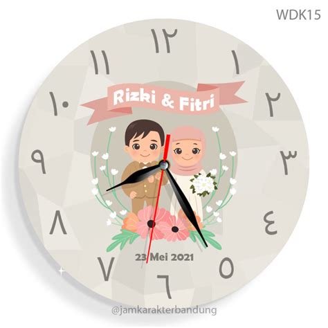 Jam Dinding Unik Custom Nama Hadiah Pernikahan Foto Kartun Muslim