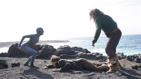 Sinopsis Film Cold Skin Makhluk Misterius Penghuni Pulau Terpencil Di