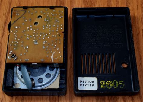 Vintage General Electric Transistor Radio Chassis View Model P1710a