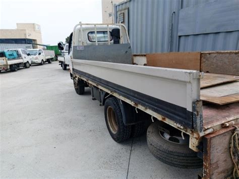 화물차문짝 화물차적재함 트럭적재함 트럭적재함문짝 화물차적재함날개 트럭적재함문짝 중고적재함문짝 자동차문 중고문 적재함교환 적재함수리 적재함교체 마이티적재함문짝 E마이적재함문짝