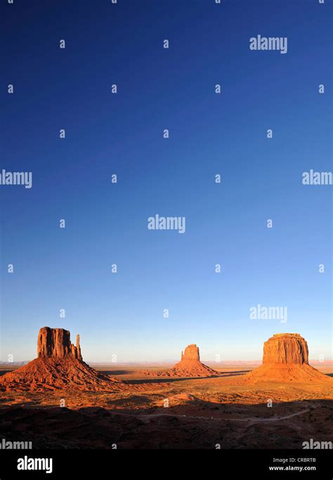 Mesas West Mitten Butte East Mitten Butte Merrick Butte Scenic