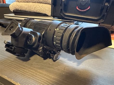 Wts Nvd Gen 3 Pvs 14 White Phosphor Autogated Filmless Helmet Mount