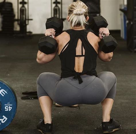 Tia Wright R Crossfitgirls