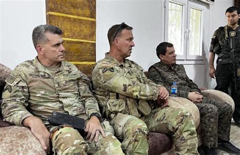 General Kurilla Türklerin saldırısını önlemek için yapılabilecek her şey önemli