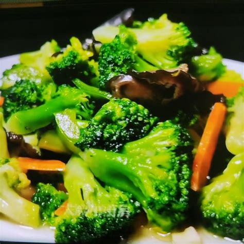 【清炒西兰花的做法步骤图，清炒西兰花怎么做好吃】怒争涟漪下厨房