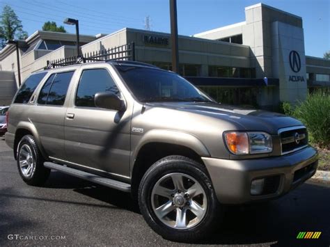 2004 Polished Pewter Metallic Nissan Pathfinder Le Platinum 4x4