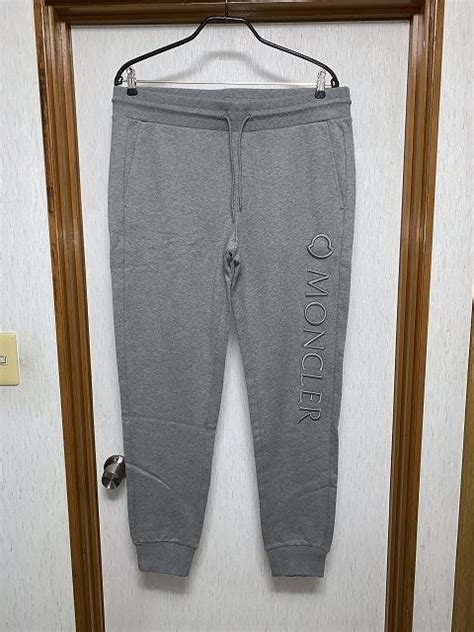 Xl新品 2022 Moncler 刺繍ロゴ入り スウェットパンツ モンクレール メルカリ