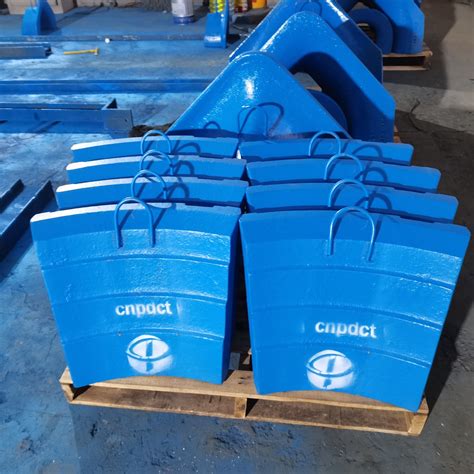 Mining Machine Cone Crusher Spare Parts Arm Shield Mining Case Part